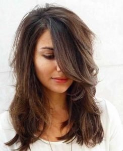 20 Medium Layered Haircuts