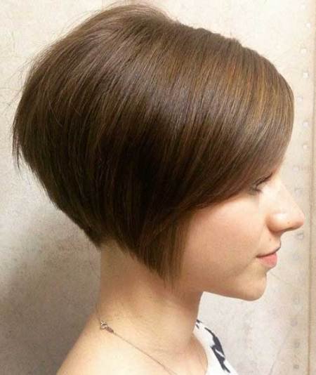 20 Short Straight Hairstyles and Haircuts