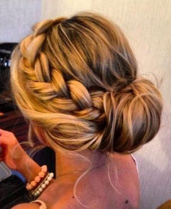 20 Formal and Classy Bun Hairstyles